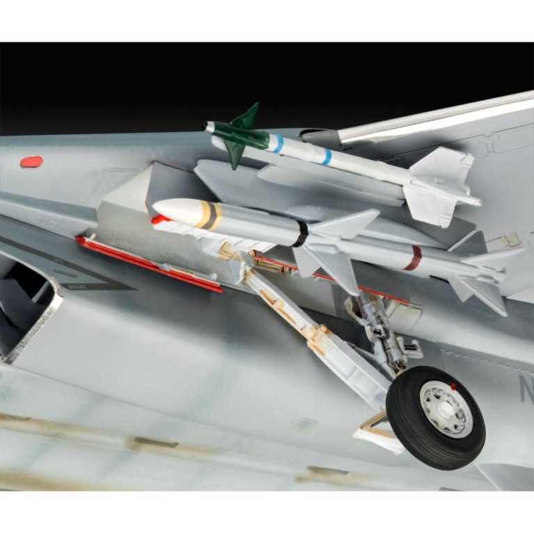 Revell : Top Gun Maverick's F-14A Tomcat "Top Gun" • Meeple Planet